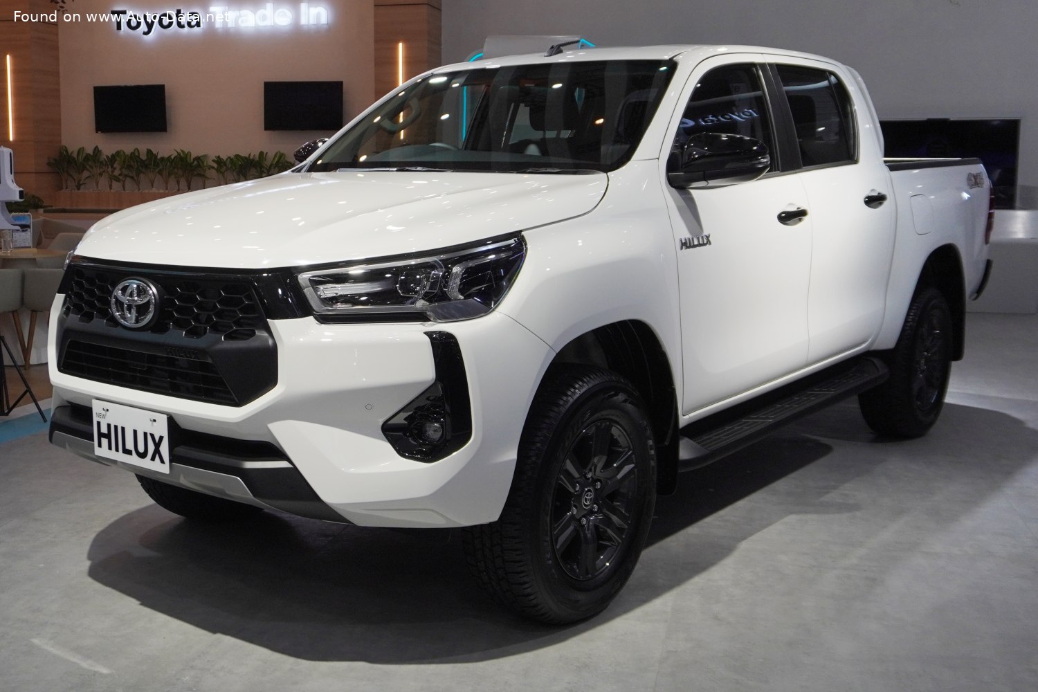2024 Toyota Hilux Double Cab VIII facelift 2024 2 8d 204 CV Mild 2024 Toyota Hilux Double Cab VIII facelift 2024 2 8d 204 CV Mild